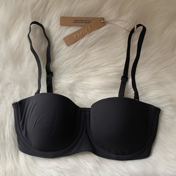 SKIMS | Intimates & Sleepwear | Skims Fits Everybody Strapless Bra 32c ...